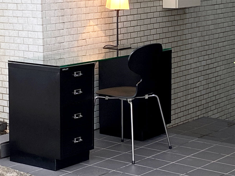 ビスレー BISLEY デスクセット BASIC F マルチ収納ケース 4段 BASIC BA3/29 キャビネット ガラス天板 ブラック – TOKYO RECYCLE imption