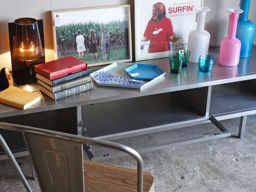 アートスタイルマーケット ART STYLE MARKET KEITH TVボード AVボード W180cm ステンレス インダストリアルデ – TOKYO RECYCLE imption