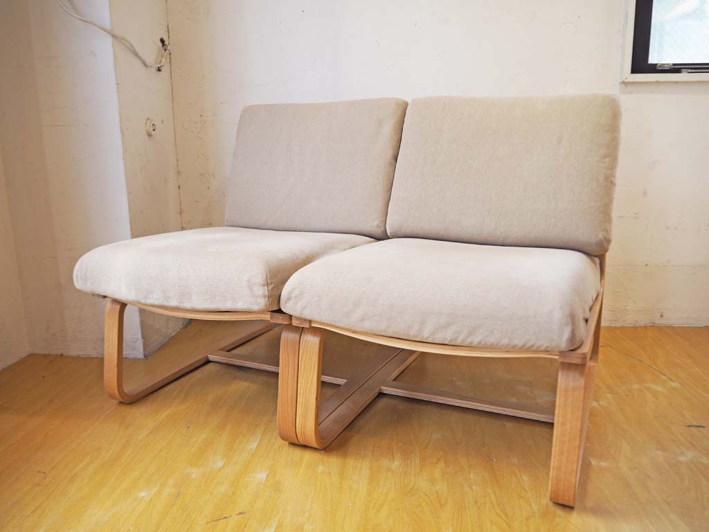 無印良品 MUJI リビングでもダイニングでも使えるソファチェア 2人掛け プライウッドフレーム オーク材 中古品 買い取りしました。 – TOKYO RECYCLE imption