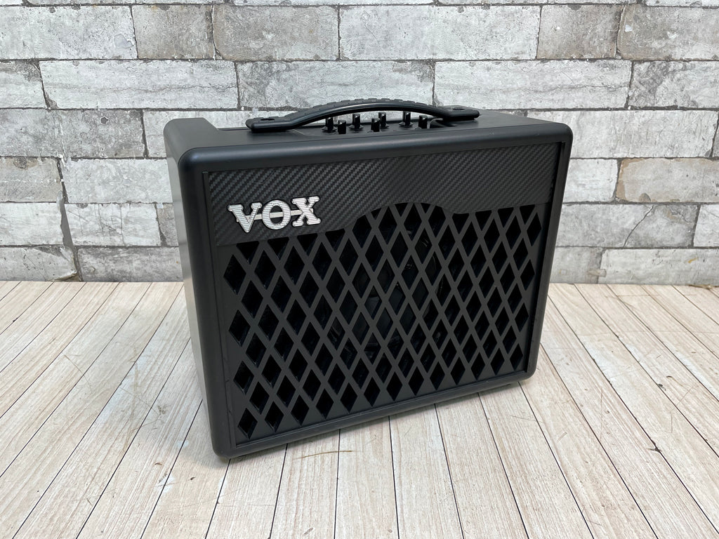 ヴォックス VOX VX1 ギターアンプ 小型モデリングアンプ 15w出力 ブラック イギリス 中古品 買い取りしました。 – TOKYO RECYCLE imption