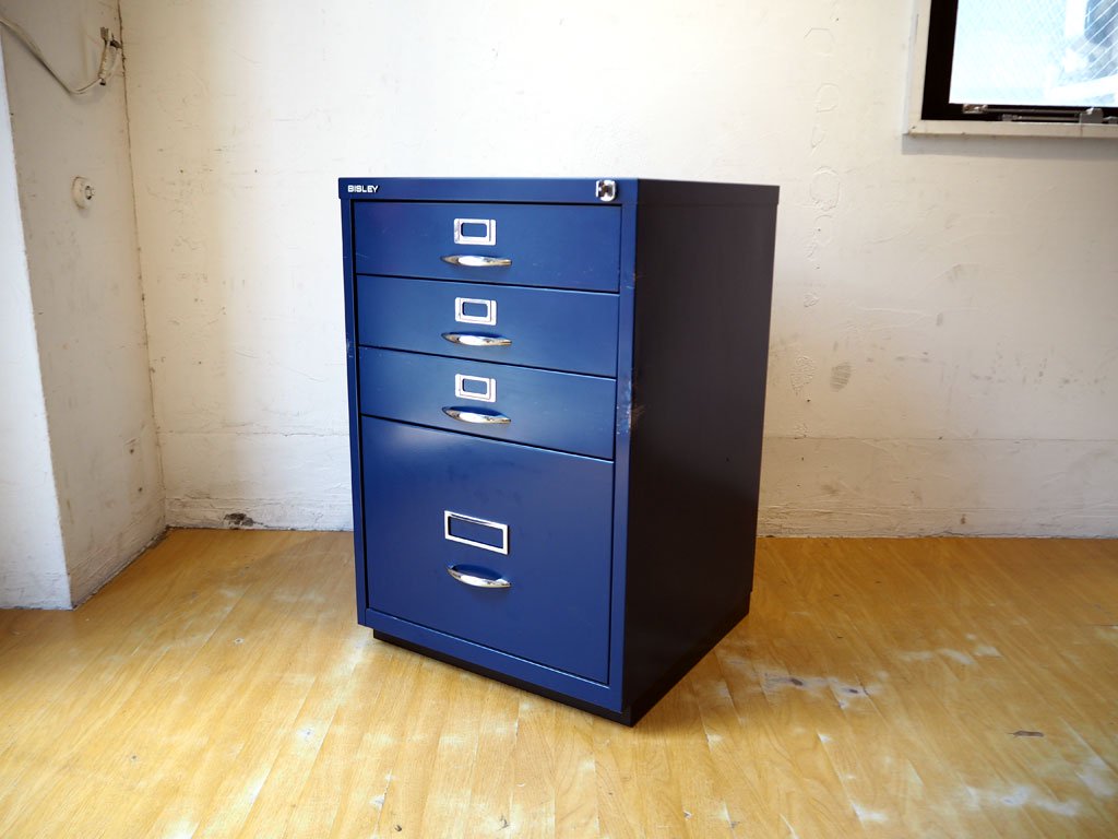ビスレー BISLEY BASIC Fシリーズ 1F3 ファイリングキャビネット ブルー ノーマルベース 4段 カギ1本 ペントレイ付 オフ | 中古家具を探すならTOKYO RECYCLE ...