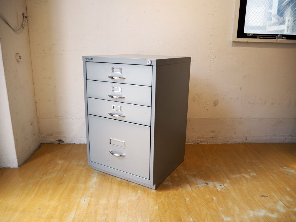 ビスレー BISLEY BASIC Fシリーズ 1F3 ファイリングキャビネット シルバー ノーマルベース 4段 カギ無し ペントレイ付 オ | 中古家具を探すならTOKYO RECYCLE ...