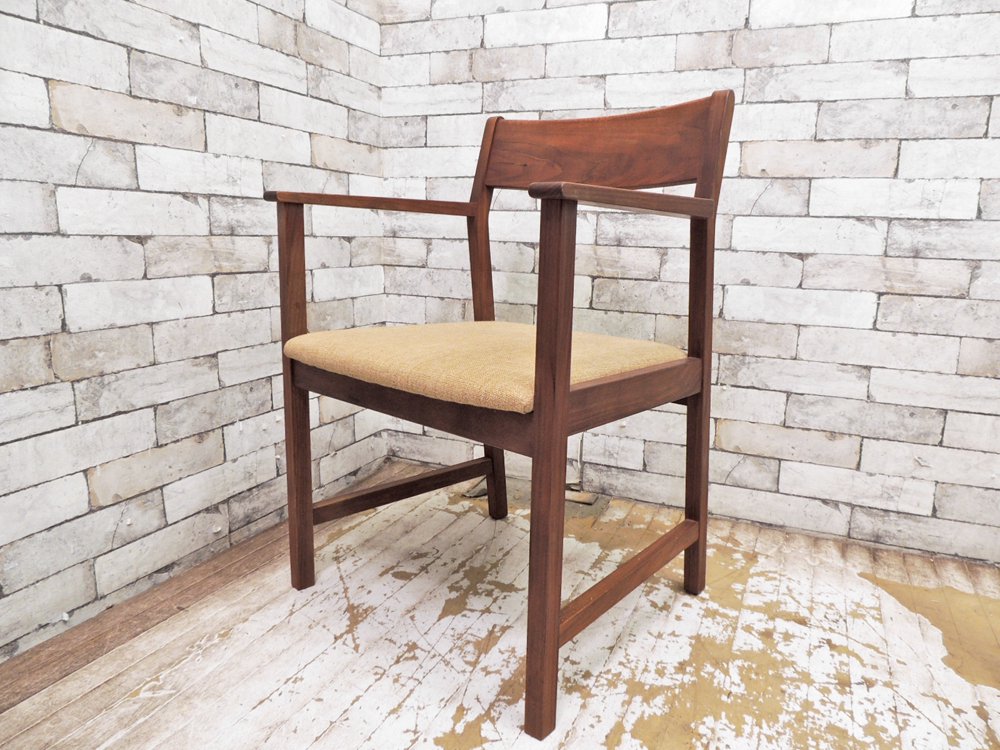 カーフ Karf ウォールナット アームチェア ダイニングチェア TSアイボリー A – TOKYO RECYCLE imption