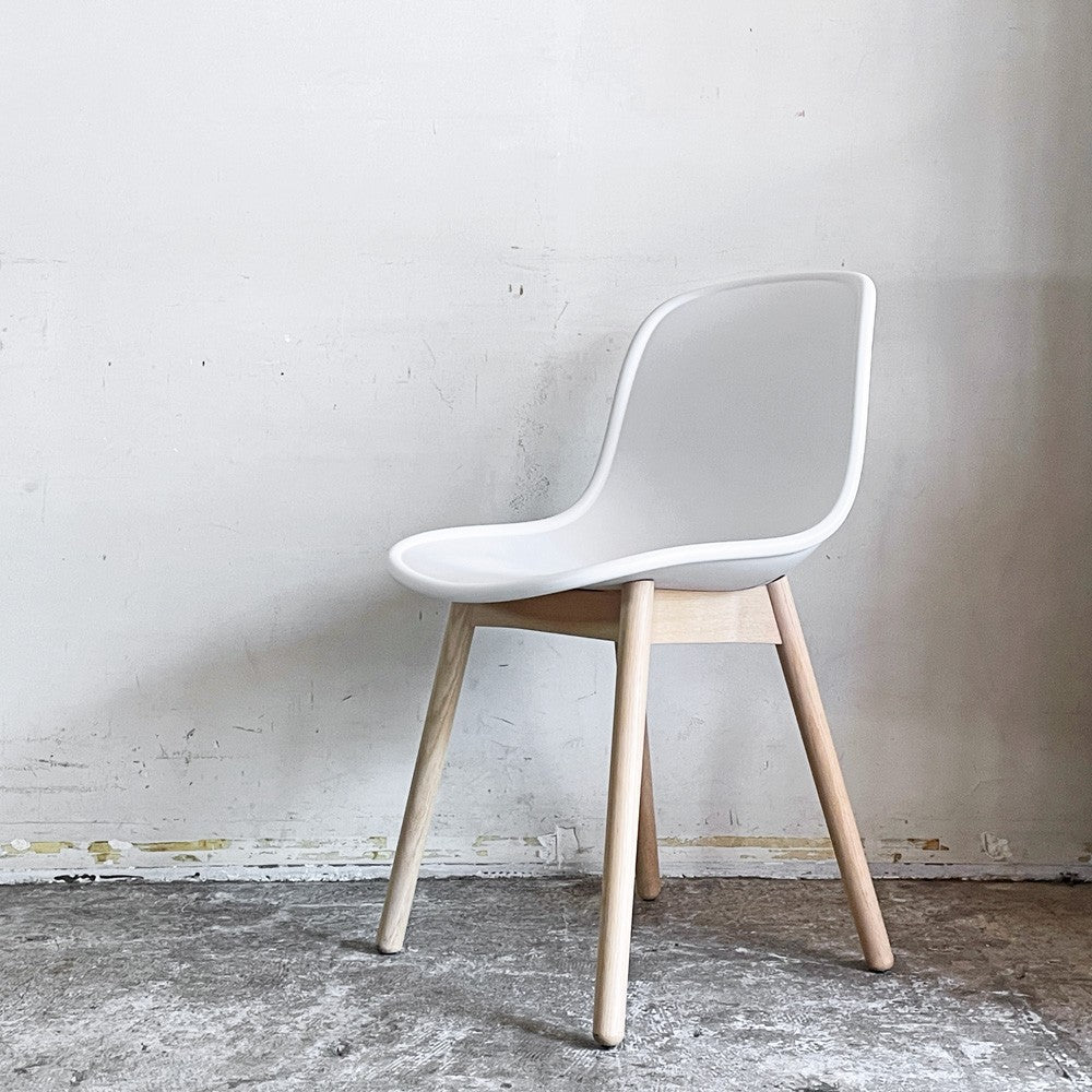 ヘイ HAY ノイ NEU13 ダイニングチェア クリームホワイト オーク無垢材 デンマーク 北欧デザイン | 中古家具を探すならTOKYO ...